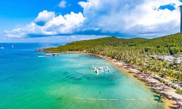 Giá vé máy bay tăng cao, doanh nghiệp du lịch Phú Quốc lo “ế” khách dịp ...